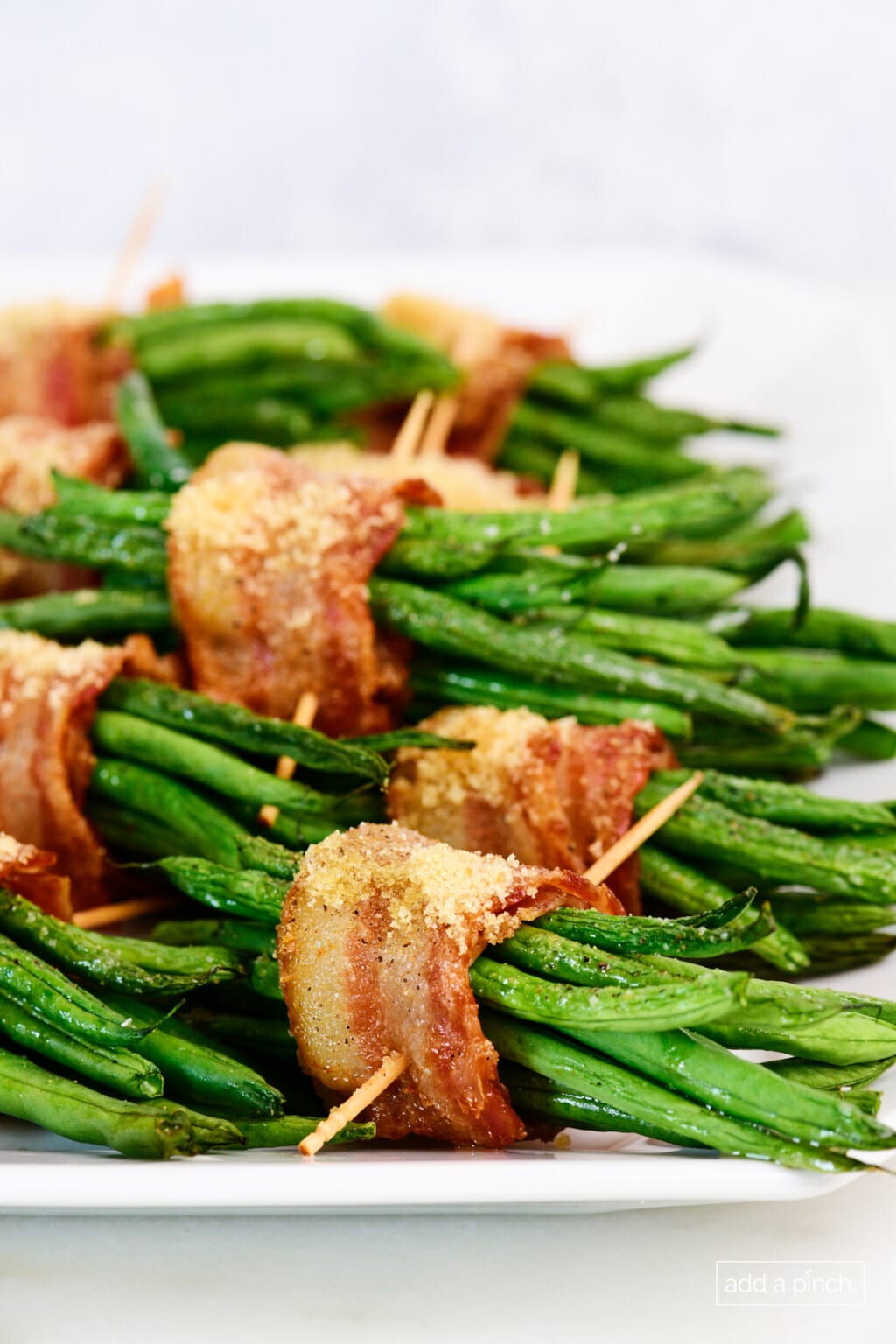 Bacon Wrapped Green Bean Bundles Recipe - Add a Pinch